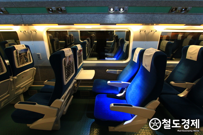 [박병선의 열차이야기] 20량 KTX, 5호차만 다르다! '전격 해부'