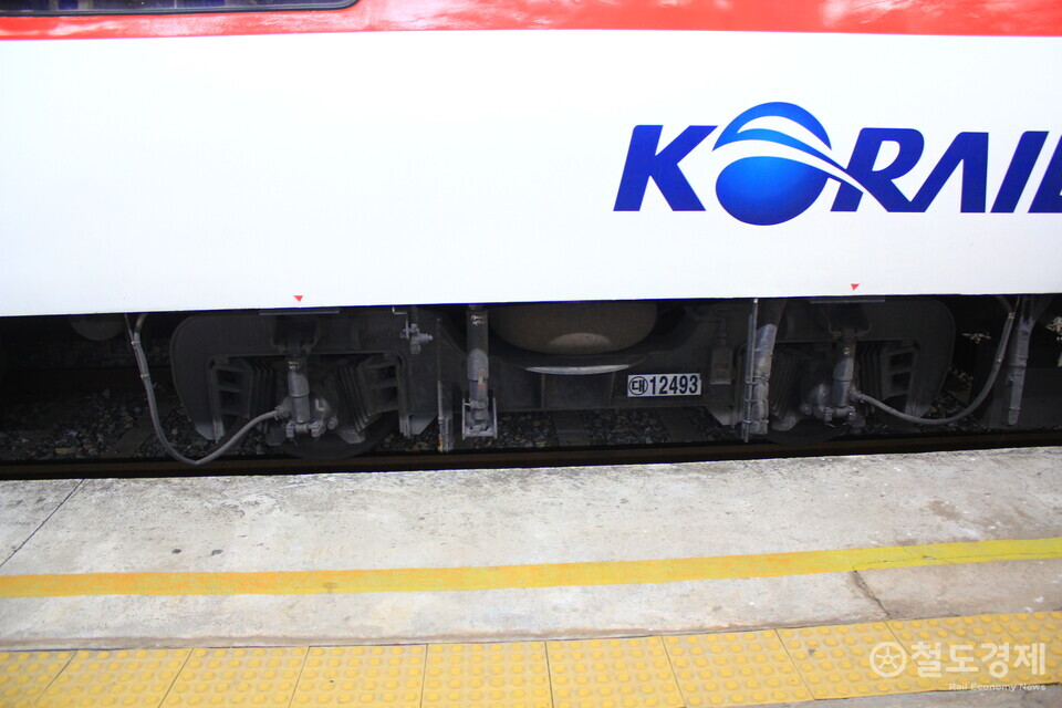 [열차이야기] 에어스프링 대차 첫 사용! 무궁화호 '나뭇결 후기형 열차'