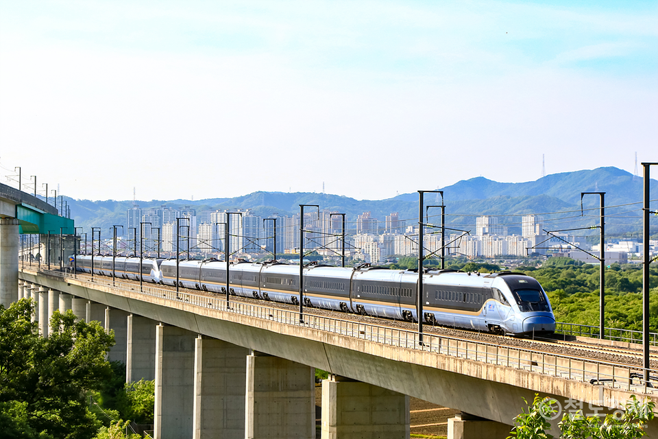KTX-청룡 이용객 90만명 돌파…평균 승차율 90.7% 달해