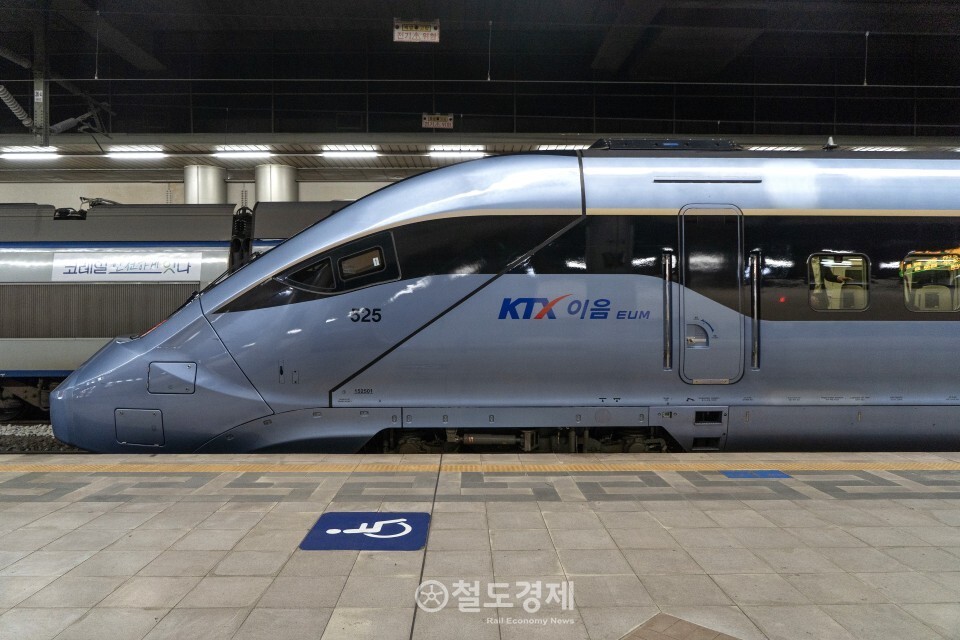진동·소음 다 잡은 2세대 KTX-이음…"품질 높이고 조기 납품" [시승기]