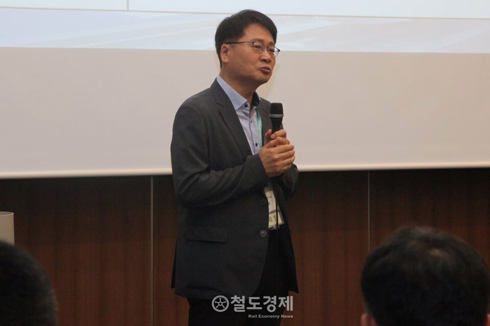 "검사 기간 고무줄 같다"…형식승인 이번엔 손보나? [2026 철도학회 춘계대회]