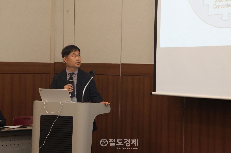 "검사 기간 고무줄 같다"…형식승인 이번엔 손보나? [2026 철도학회 춘계대회]